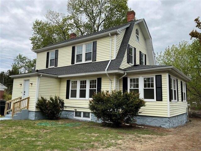 house with 4 bedroom, Warwick RI ES102860952