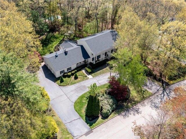 house with 4 bedroom, Warwick RI ES102861029