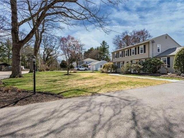 house with 4 bedroom, Warwick RI ES102959052