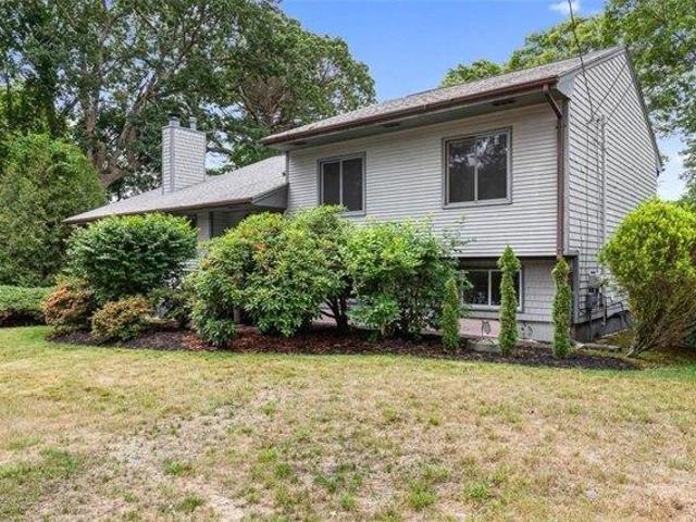 house with 4 bedroom, Warwick RI ES103439779