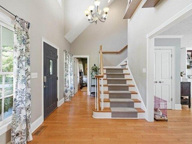house with 4 bedroom, Wareham MA ES105105117