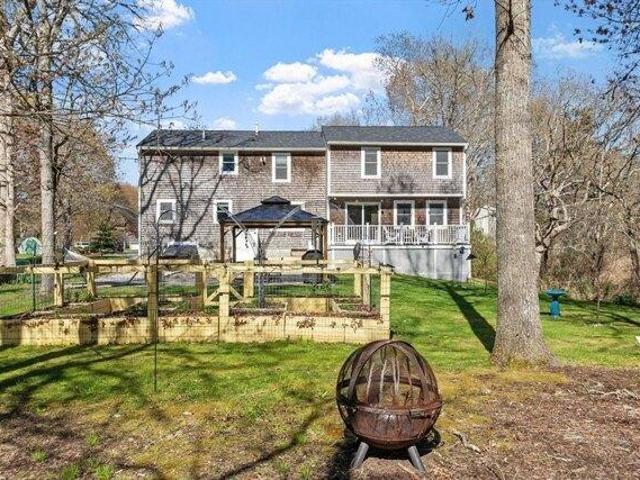 house with 4 bedroom, Wareham MA ES105205180