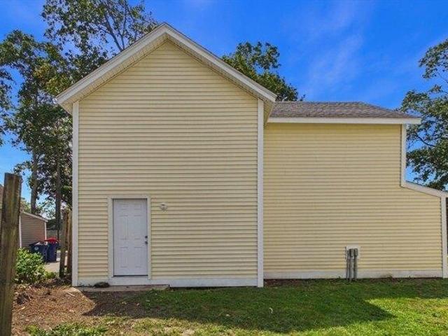 house with 4 bedroom, Wareham MA ES105231899
