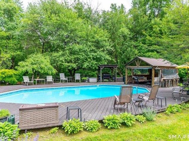 house with 4 bedroom, Warren CT ES104720167