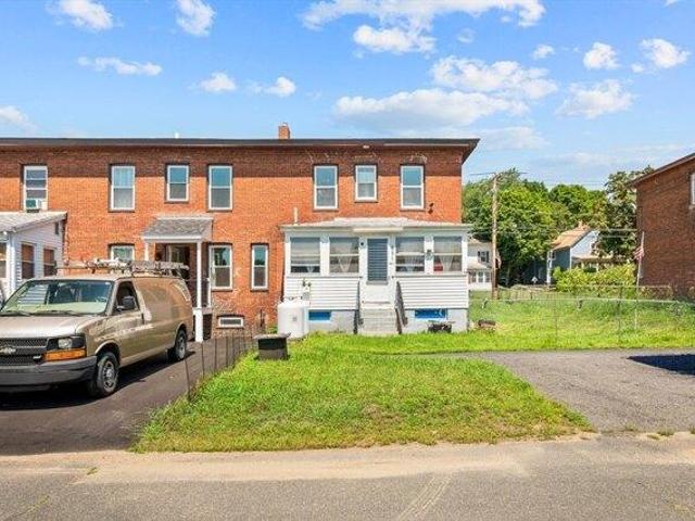 house with 4 bedroom, Warren MA ES105113665