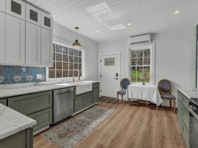 house with 4 bedroom, Warren ME ES104298415