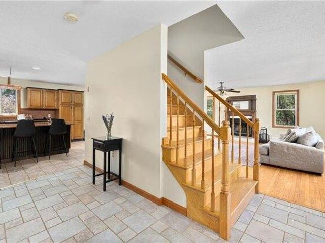 house with 4 bedroom, Warren RI ES103250484