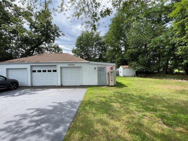 house with 4 bedroom, Warren RI ES104870323