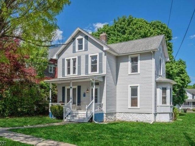 house with 4 bedroom, Washington NJ DLS102312886