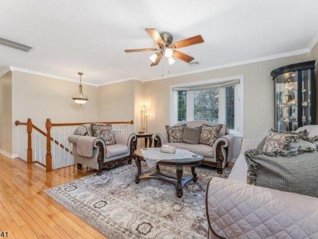 house with 4 bedroom, Washington NJ ES104849682