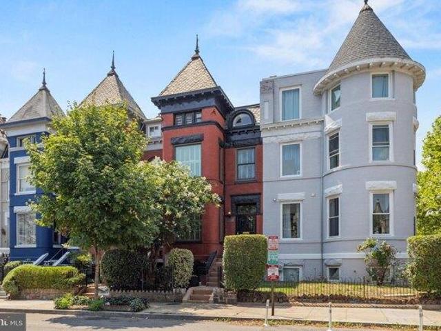 house with 4 bedroom, Washington DC DLS89378828