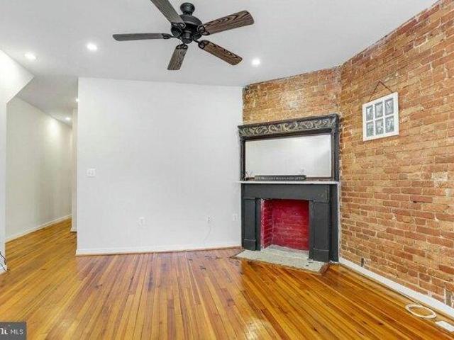 house with 4 bedroom, Washington DC DLS89458900