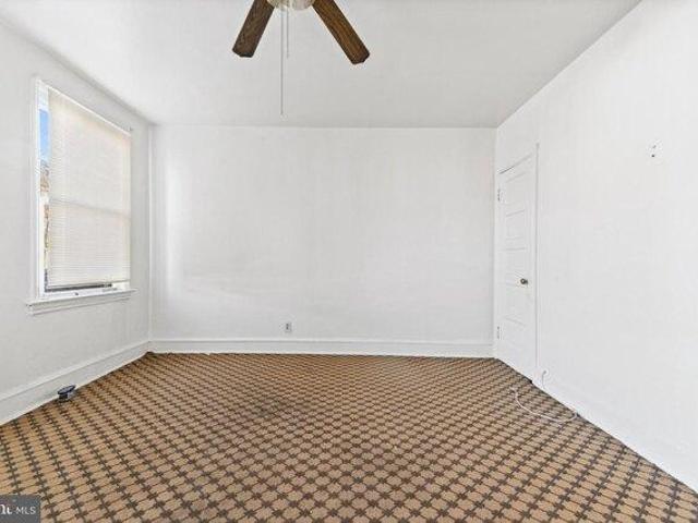 house with 4 bedroom, Washington DC DLS89459078