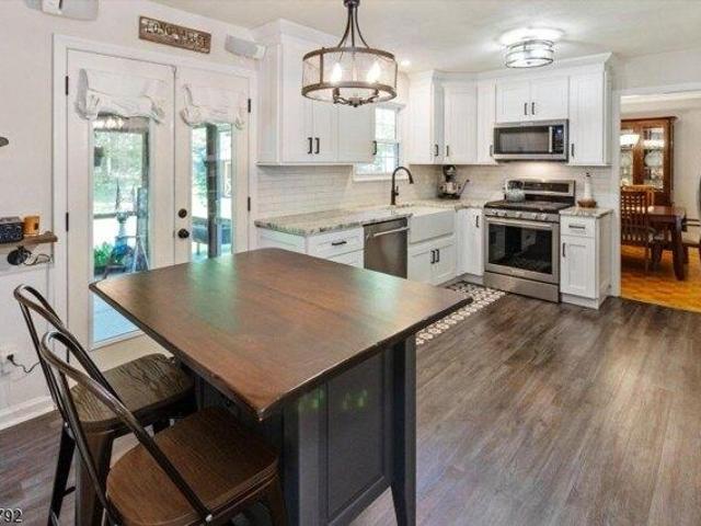 house with 4 bedroom, Washington Township NJ ES104655584