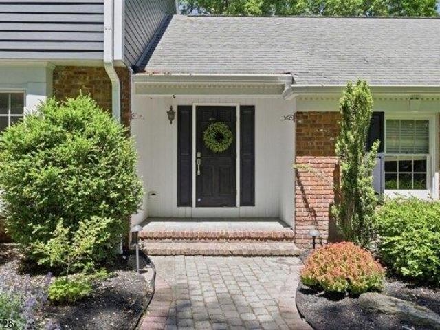 house with 4 bedroom, Watchung NJ ES104440948