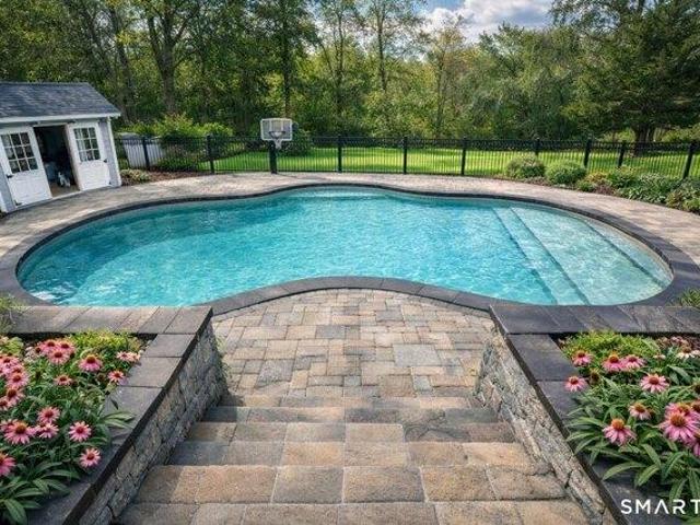 house with 4 bedroom, Waterbury CT DS102583849