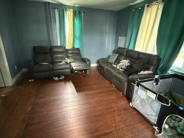 house with 4 bedroom, Waterbury CT DS102585956