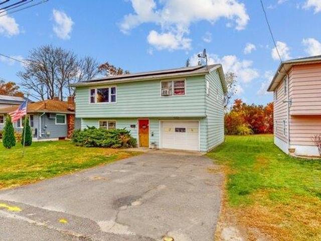 house with 4 bedroom, Waterbury CT DS102211702