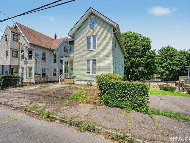house with 4 bedroom, Waterbury CT DS104075242