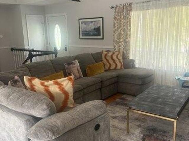 house with 4 bedroom, Waterbury CT ES102827787