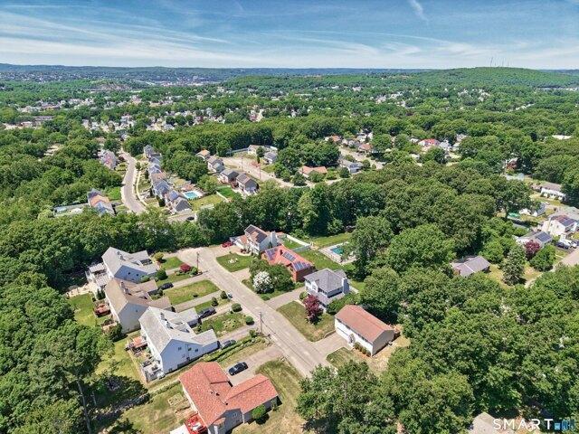 house with 4 bedroom, Waterbury CT ES104808380