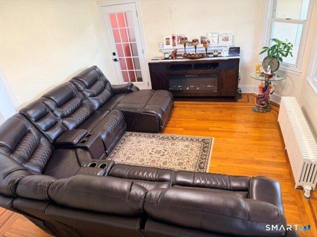 house with 4 bedroom, Waterbury CT ES105127117