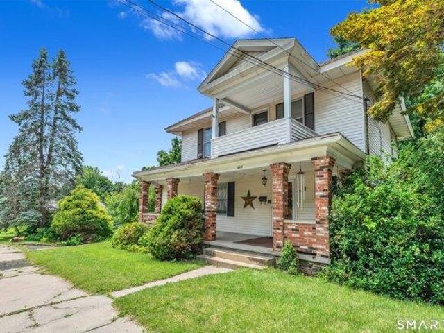 house with 4 bedroom, Waterbury CT ES105207804