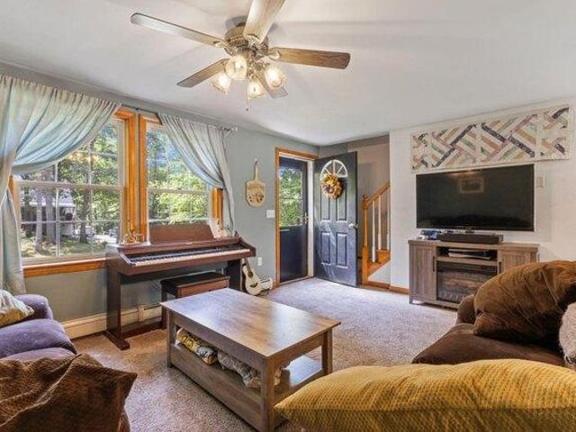 house with 4 bedroom, Waterboro ME ES105093521
