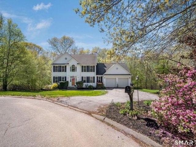 house with 4 bedroom, Waterford CT DLS103100657