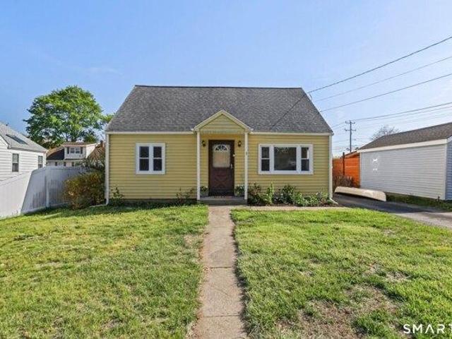 house with 4 bedroom, Waterford CT DS102344027