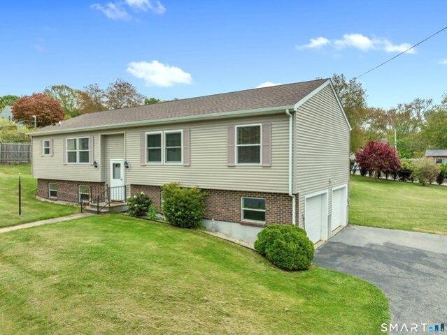 house with 4 bedroom, Waterford CT DS103070226