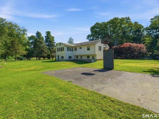 house with 4 bedroom, Waterford CT DS104443681