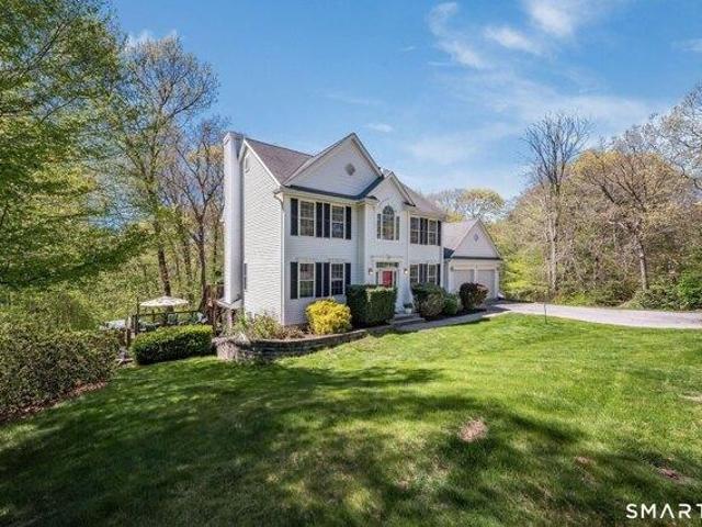 house with 4 bedroom, Waterford CT ES103100657