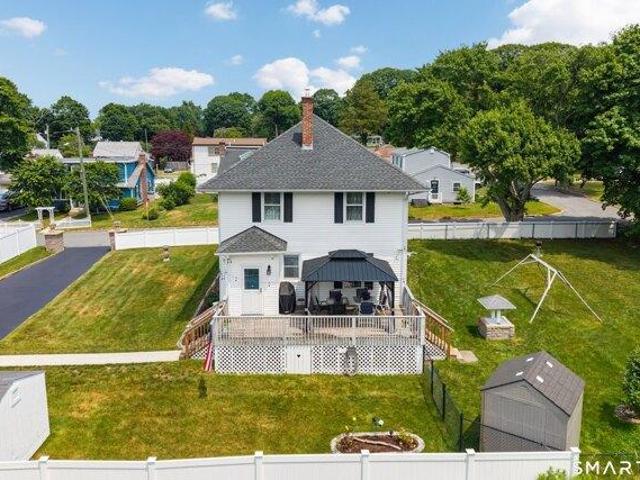 house with 4 bedroom, Waterford CT ES104264526
