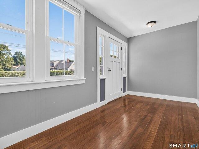 house with 4 bedroom, Waterford CT ES105123336