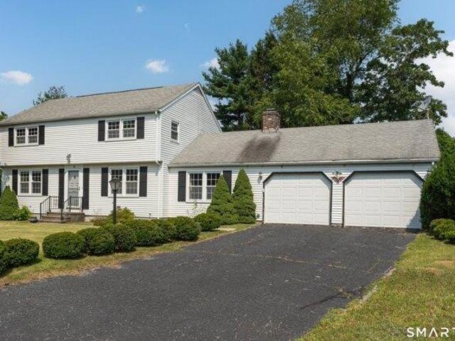 house with 4 bedroom, Waterford CT ES105229674