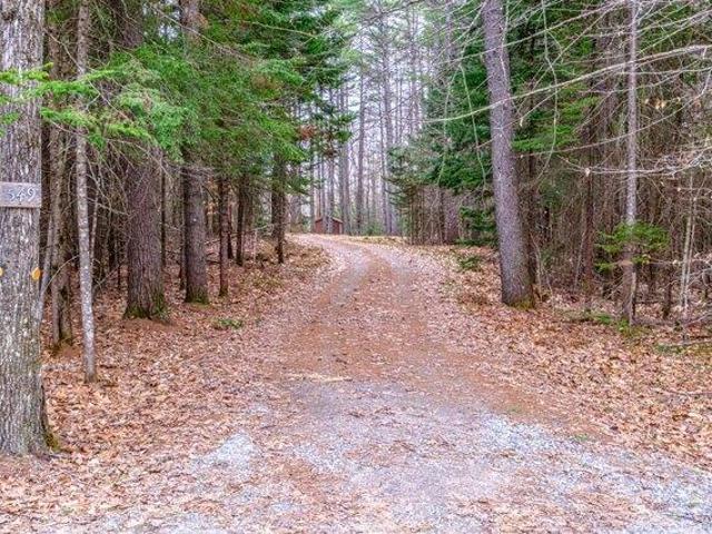 house with 4 bedroom, Waterford ME DS102342646