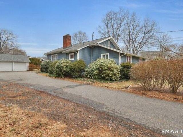 house with 4 bedroom, Watertown CT DLS102724805