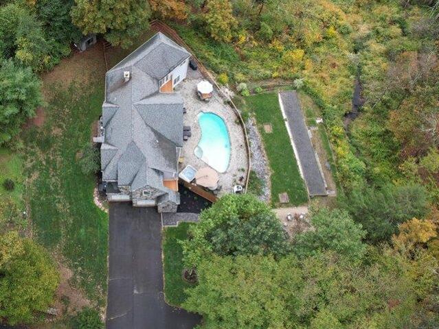 house with 4 bedroom, Watertown CT ES104810655