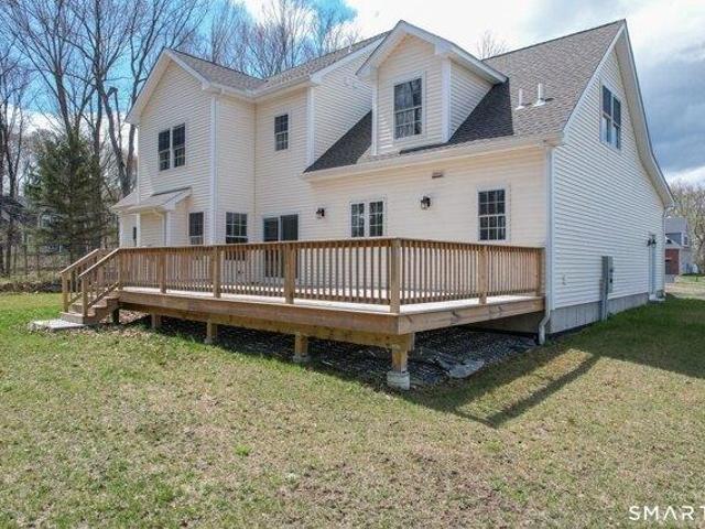 house with 4 bedroom, Watertown CT ES104115849