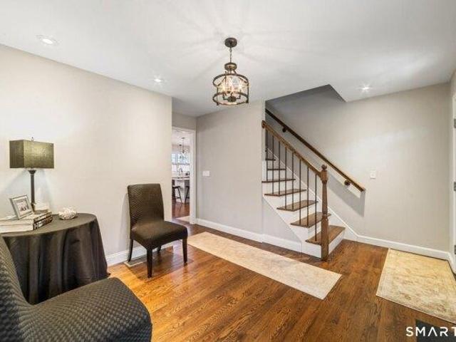 house with 4 bedroom, Watertown CT ES105160263