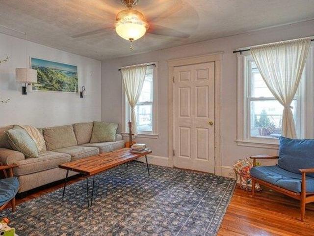 house with 4 bedroom, Watertown MA DLS102725378