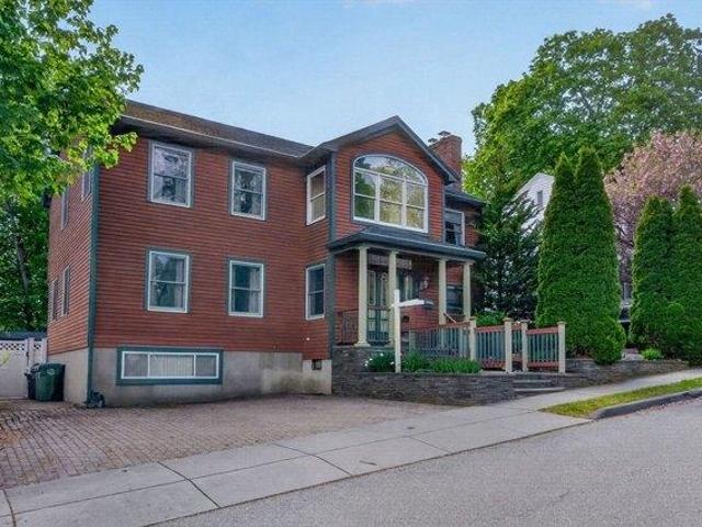 house with 4 bedroom, Watertown MA DLS103017192