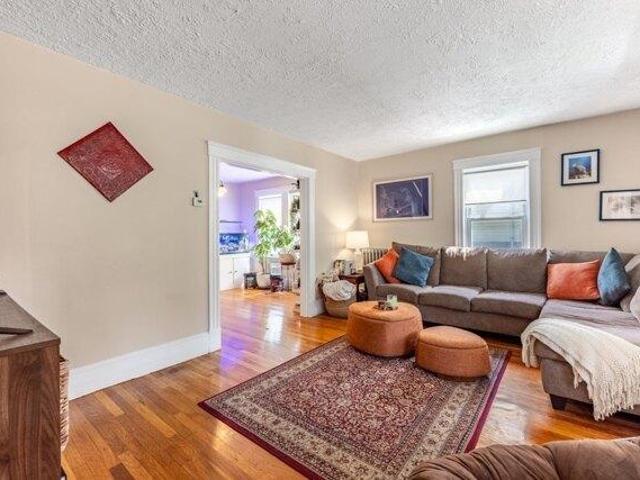 house with 4 bedroom, Watertown MA DS103887773
