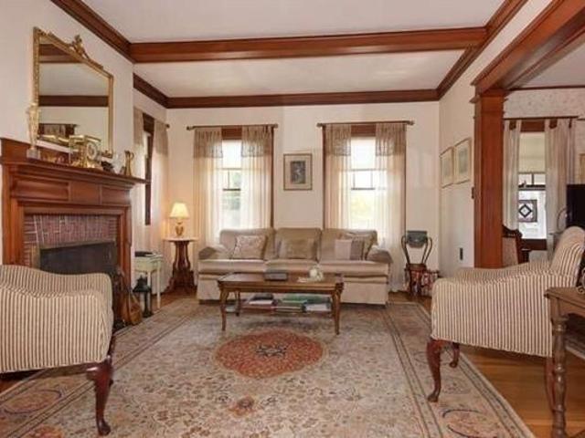 house with 4 bedroom, Watertown MA DS103070856