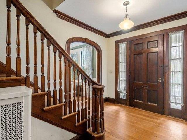 house with 4 bedroom, Watertown MA DS103072554