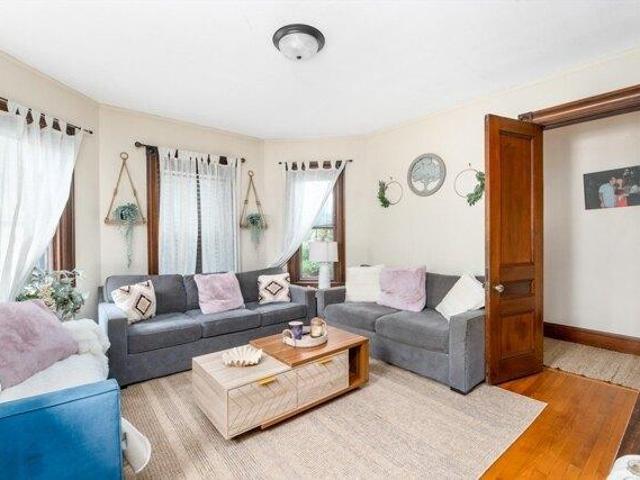 house with 4 bedroom, Watertown MA ES103036953