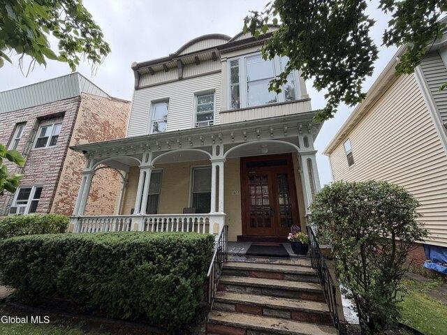 house with 4 bedroom, Watervliet NY ES104907336