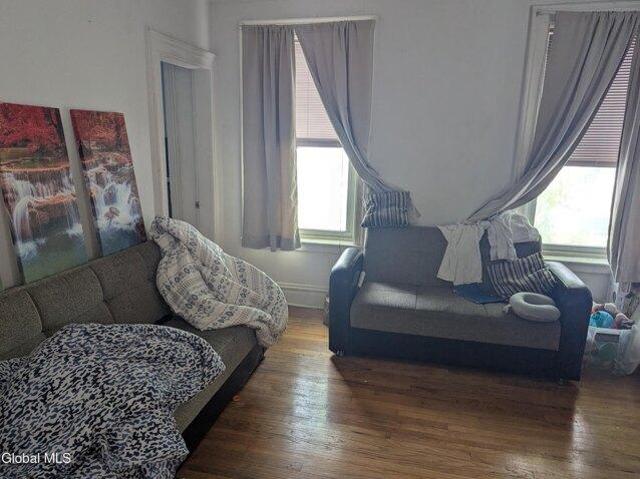 house with 4 bedroom, Watervliet NY ES103601550