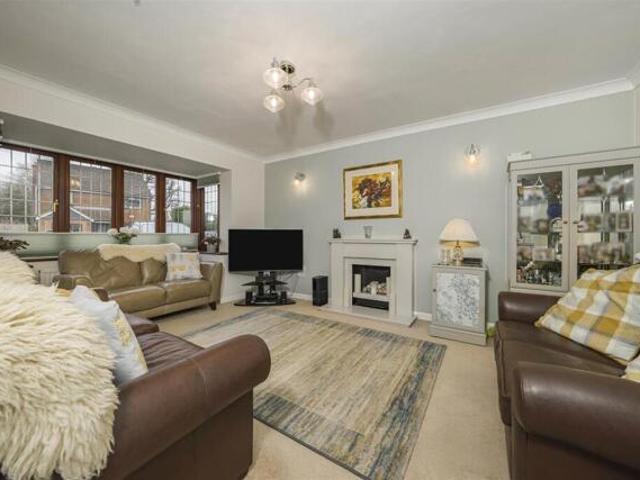 House With 4 Bedroom Watford Hertfordshire DS88416915